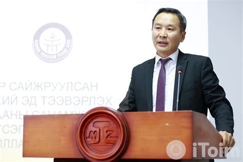 Зүүнбаян Тавантолгой чиглэлийн төмөр замаар сайжруулсан түлшний түүхий эд тээвэрлэнэ