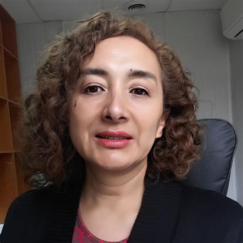 María Elena Reyes Centro Ideal
