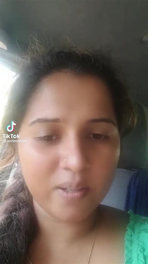 කවුද යකෝ ජාති දෙකේ නංගිට කුනු බඩුව කියපු එකා By Sl Tik Tok ආතල්