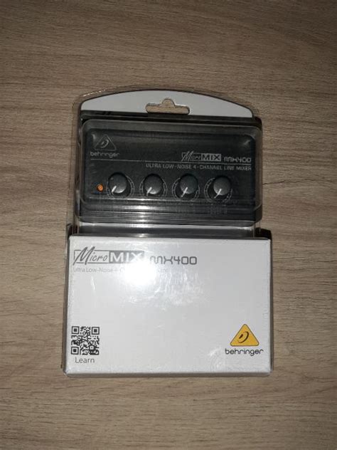 Behringer Mx400