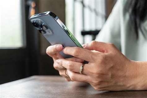iphone users only just realising secret button hiding in plain sight