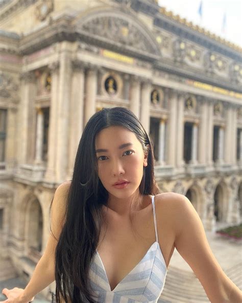 นุ่น วรนุช นาน ๆ เปิดโหมดเซ็กซี่ นุ่งบิกินี่ถักโชวหุ่นลีน ลุคนี้สดใส