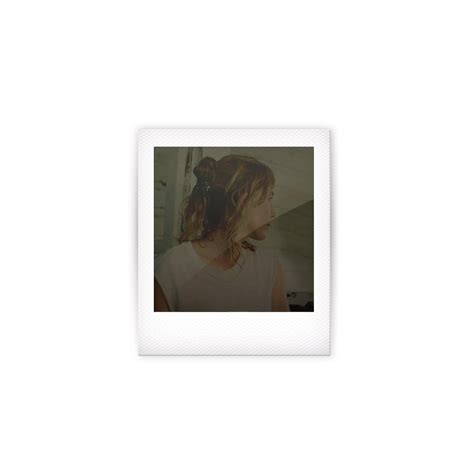 Hen Polaroid Foe Replicapropstore