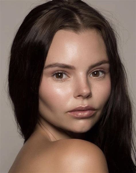 Is This Actress From Siren Pretty Girlsaskguys