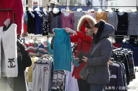 風雪難阻！俄羅斯美女搭伴兒來中國掃貨，想偶遇個中國小伙談戀愛 每日頭條