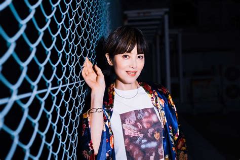 荻野目洋子「こんな大人になりたくない」 新人時代のホロ苦い経験が私を強くした Encount