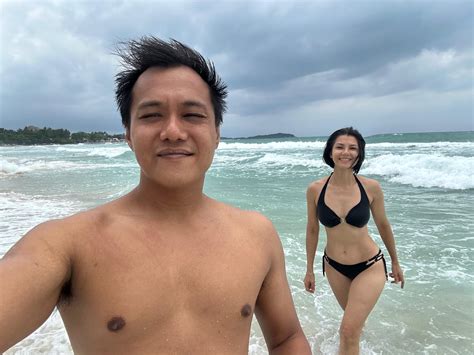 Thandar Hlaing သန္တာလှိုင် Thandar Hlaing သန္တာလှိုင်