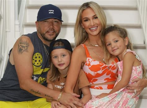 See Jason Aldeans Loving Message To Wife Brittany Aldean You Are My