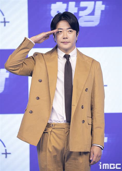 한강 권상우 무빙 잘 돼서 다행…조인성 다음 나로 갈아타면 돼