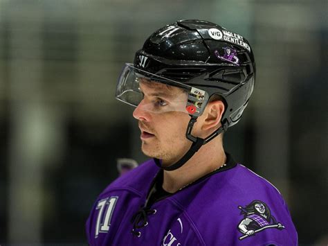 Craig Peacock Returns To Glasgow Clan For 201920 British Ice Hockey