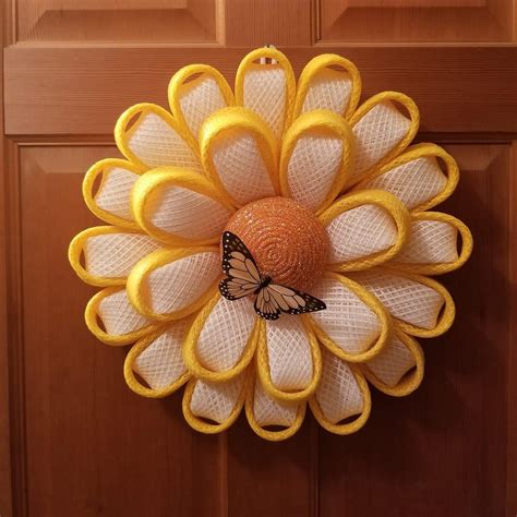 Pin By Glenda Glenn On Plaid Patchwork Blanket Diy Floral Wreath