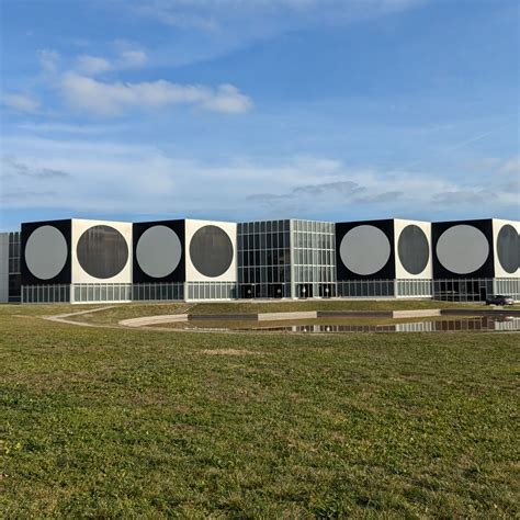 Victor Vasarelys Geometric World Misassembled