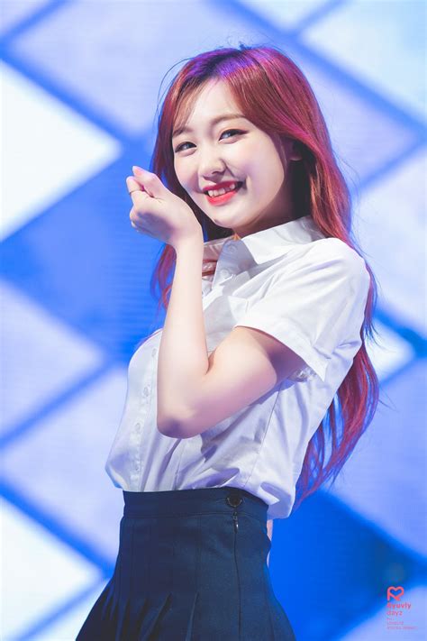 Sujeong에 있는 Galant Lyn님의 핀 수정