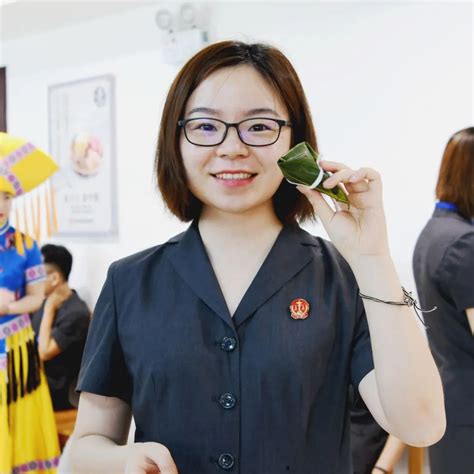 巾帼丹心耀天平 这是宁铁中院的一群奇女子！澎湃号·政务澎湃新闻 The Paper
