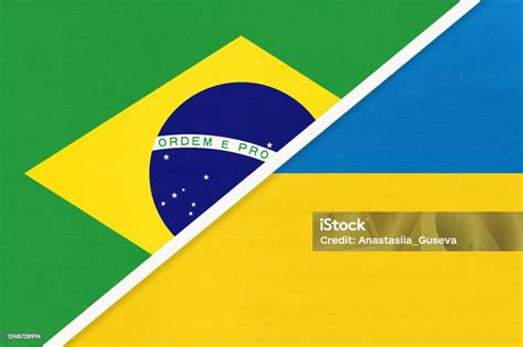 브라질과 우크라이나 섬유에서 국기의 상징 두 나라 간의 챔피언십 경기 스포츠에 대한 스톡 벡터 아트 및 기타 이미지 경기 스포츠 경쟁 경제 Istock