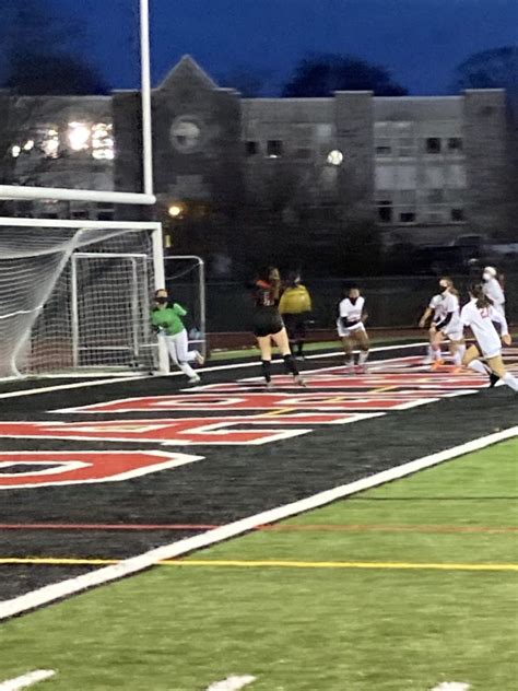 Varsity Girls Soccer Blanks White Plains 4 0 At Nugent Advances