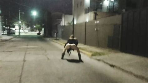 Sexe Dans La Rue En Public Attrapé Par Des Voyeurs Inconnus Se Promène