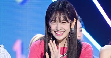 아이브 안유진 팬들 덕분에 웃어요 엑s Hd포토