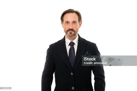 맞춤형 슈트는 모든 착용자를 돋보이게 합니다 신사들의 자신감감이 넘치다 남자의 모든 유형에 대한 완벽한 정장 남자 잘 생긴