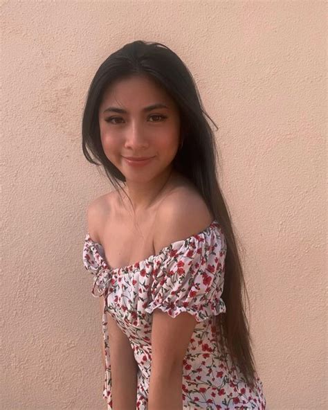 Christina In A Summer Dress Porn Pic