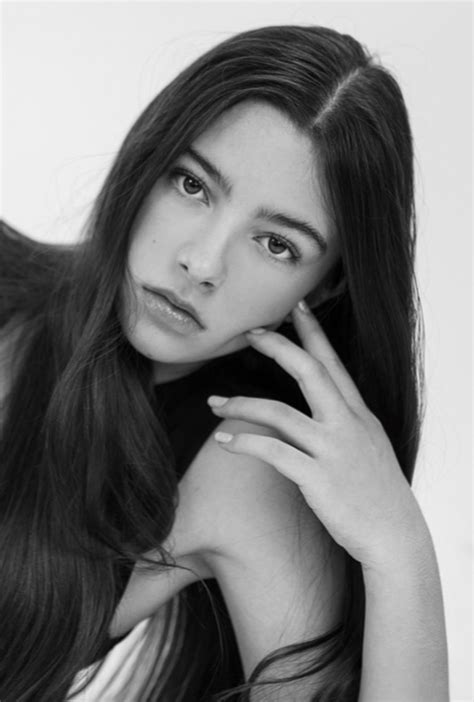 Eloise Marie Space Modelmanagement
