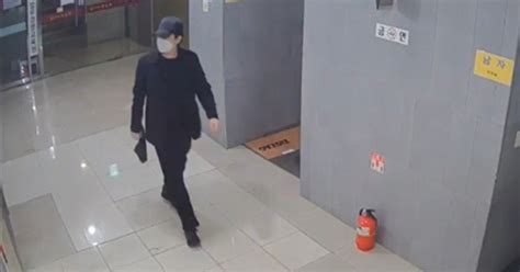 네 아내 강간 괜찮냐던 서울대졸업생 검사가 혐의 읽자…귀 막고 흑흑