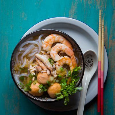 Bánh Canh Cua Tôm Crab and Shrimp Cake Soup Easy asian recipes