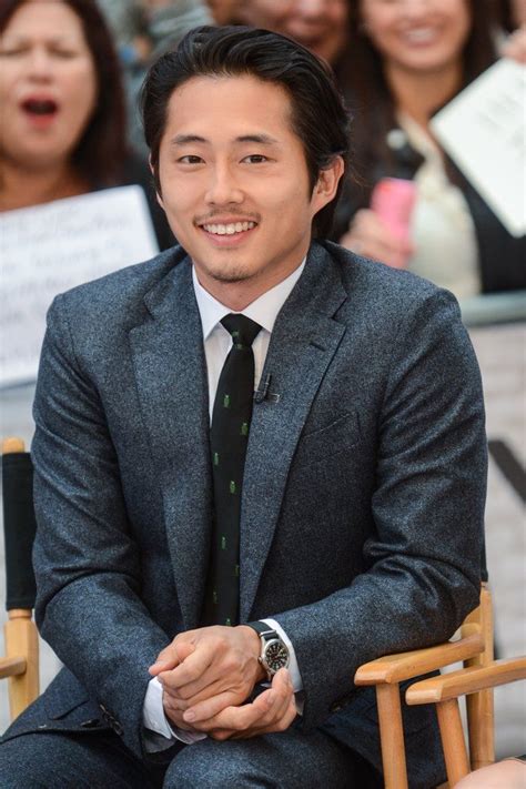 It S Official Steven Yeun Is The Sexiest Man Walking Steven Yeun