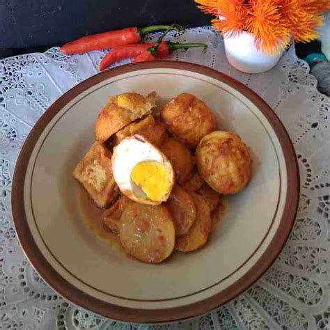 Resep Semur Telur Kentang Dan Tahu Sederhana Rumahan Di Yummy App