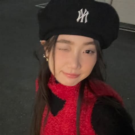 Wendy 郁惠 Wendy Yuhui On Threads