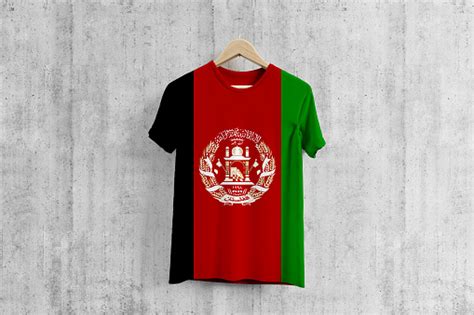 아프가니스탄 국기 티셔츠에 옷걸이 아프간 팀 의류 생산을 위한 통일 된 디자인 아이디어 내셔널 웨어 T 셔츠에 대한 스톡 사진 및 기타 이미지 Istock