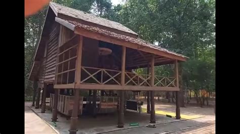 กุฏิหลวงปู่มั่น วัดบ้านหนองผือ จ สกลนคร ขอให้ทุกท่านผ่านวิกฤติ นี้ไป