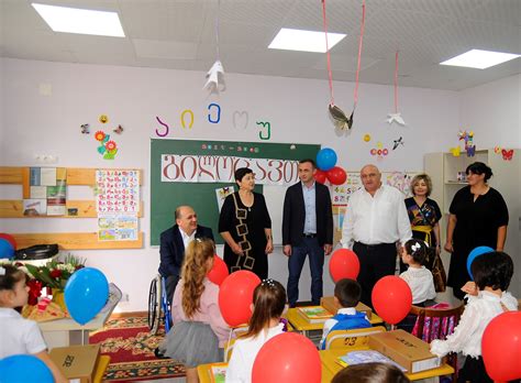 ზესტაფონის მუნიციპალიტეტის მერია ახალი სასწავლო წლის დაწყება