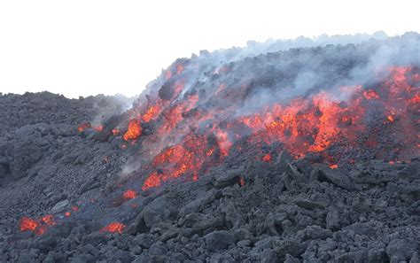 Etna l eruzione si è già fermata cessata anche l attività esplosiva
