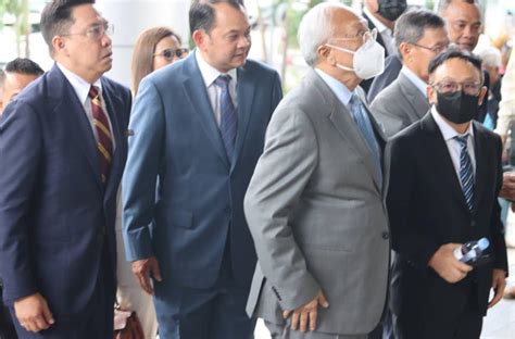 Photo Gallery ศาลอุทธรณ์ลดโทษจำคุก “สุเทพ” 1 ปี ไม่รอลงอาญา คดีชุมนุม