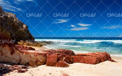 تصویر با کیفیت منظره ساحل زیبای دریا به همراه صخره ایران طرح