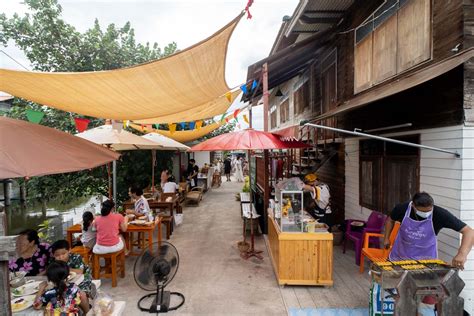 ก๋วยเตี๋ยวทองย้อย แอนด์คาเฟ่ นนทบุรี ร้านก๋วยเตี๋ยวที่มีมากกว่าก๋วยเตี๋ยว