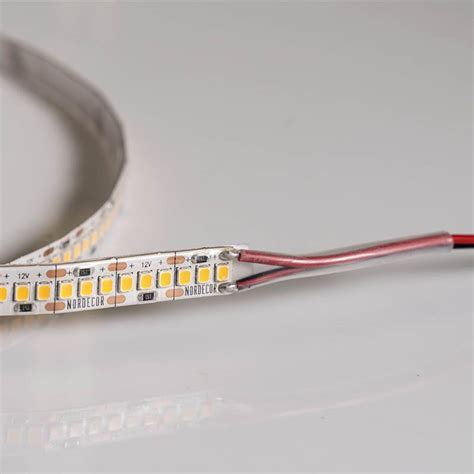 FITA DE LED 2835 IP65 240LED M 10MM 20W M 2200LM M 5M RL 2700K 12V