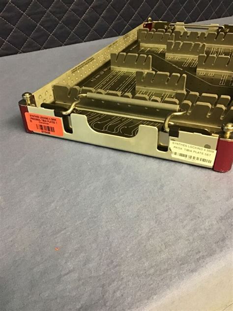 Used Synthes Plating Set Tray Locking Periarticular Plating Set Tray