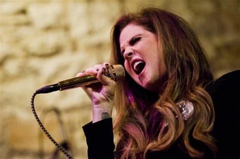 Preminula Lisa Marie Presley K Erka Kralja Rock N Rolla Elvisa Radio Biha