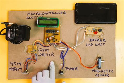 Magnetic Sensor Based Vehicle Security System With Sms Circuits Bazaar Electronics