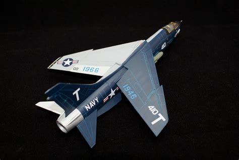 Vought F 8e Crusader [academy 1 72]