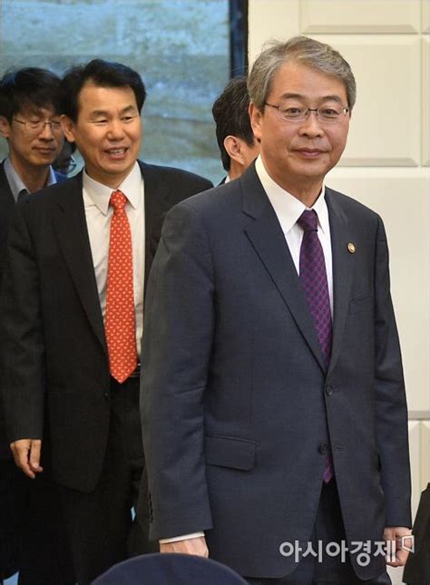 포토 임종룡 위원장 조선·해운업 구조조정관련 당정 참석 아시아경제