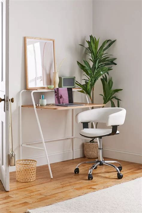 Louisa Desk Urban Outfitters
