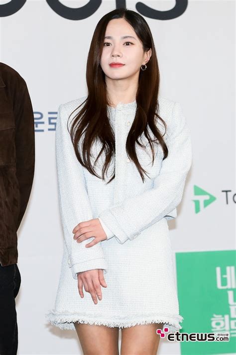 ET포토 배은우 청초한 비주얼 전자신문