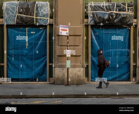 Florence Italy 2020 November 19 Shops Closed And Deserted Streets