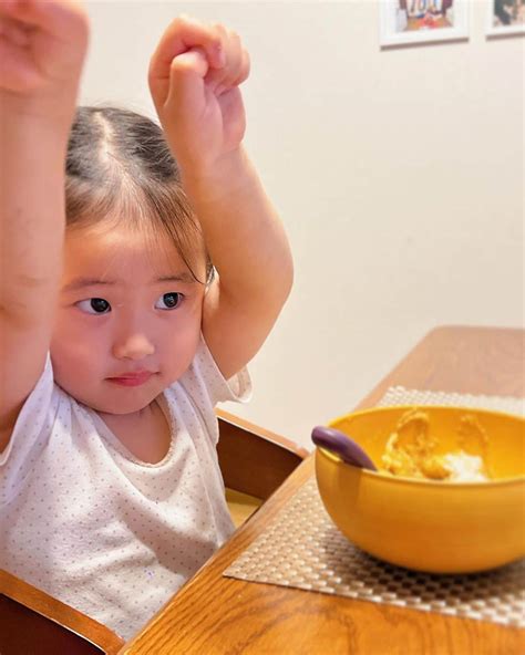 来夏さんのインスタグラム写真 来夏instagram「🥔 娘が撮ってくれた写真📸🤣 このまえ園行事で親子芋掘りしてきた🧑🏼‍🌾 私も