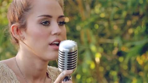Dolly Partons ‘jolene Is Stunning When Her Goddaughter Delivers This