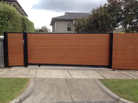 How To Make A Wooden Sliding Driveway Gate At Hudson Coppola Blog