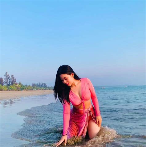 အျပာစာစုမ်ား 21